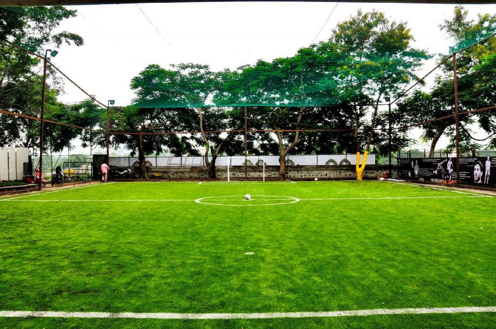 Best Football Turf In Calicut | Sports booking App In India - PLAYSPOTS