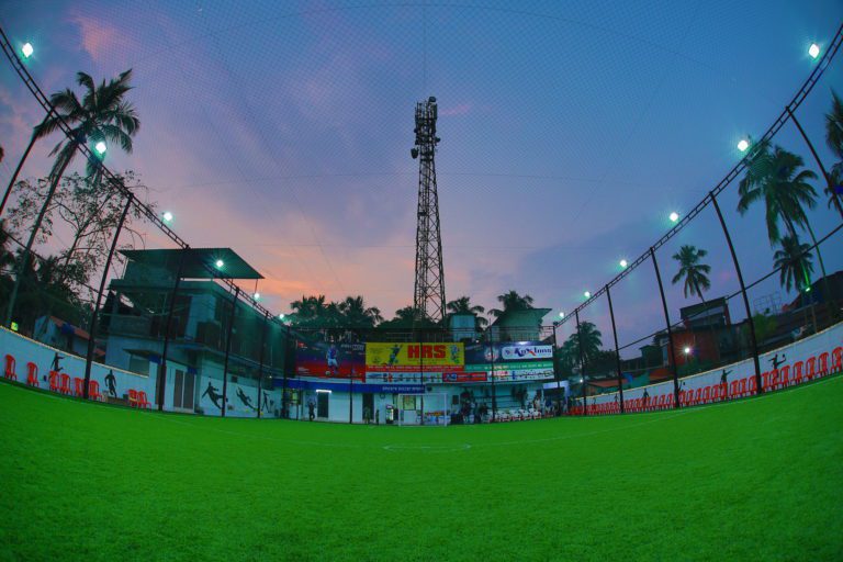 Best Football Turf In Calicut | Sports booking App In India - PLAYSPOTS